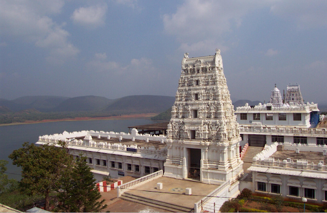 Suparni Devi: Veera Venkata Sathyanarayana Temple, Annavaram in Andhra ...