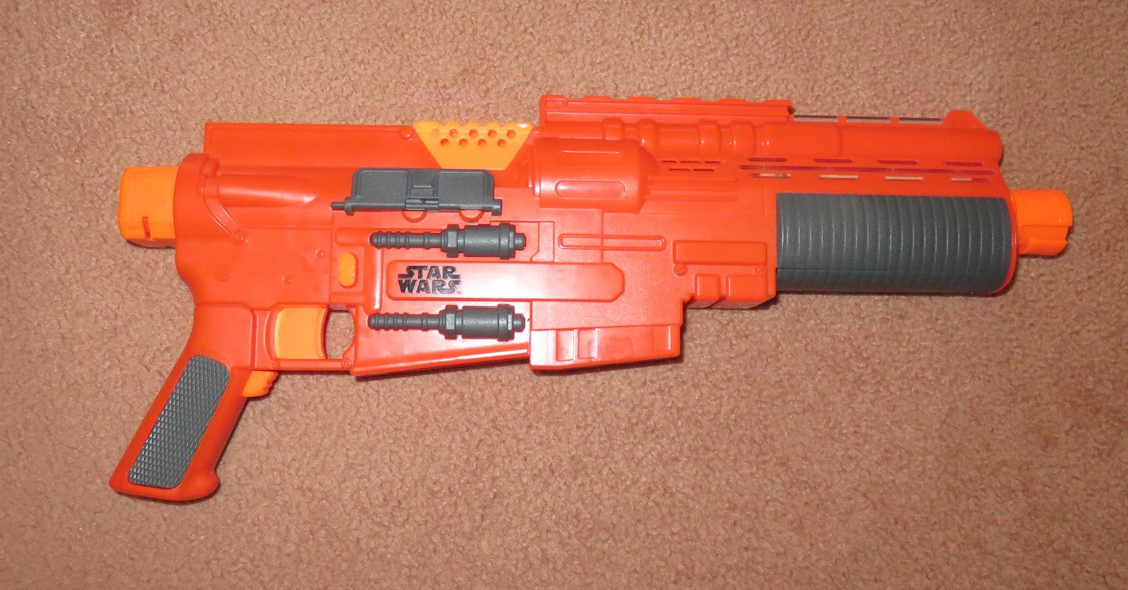 Outback Nerf: Review: Star Wars Jyn Erso Deluxe Blaster