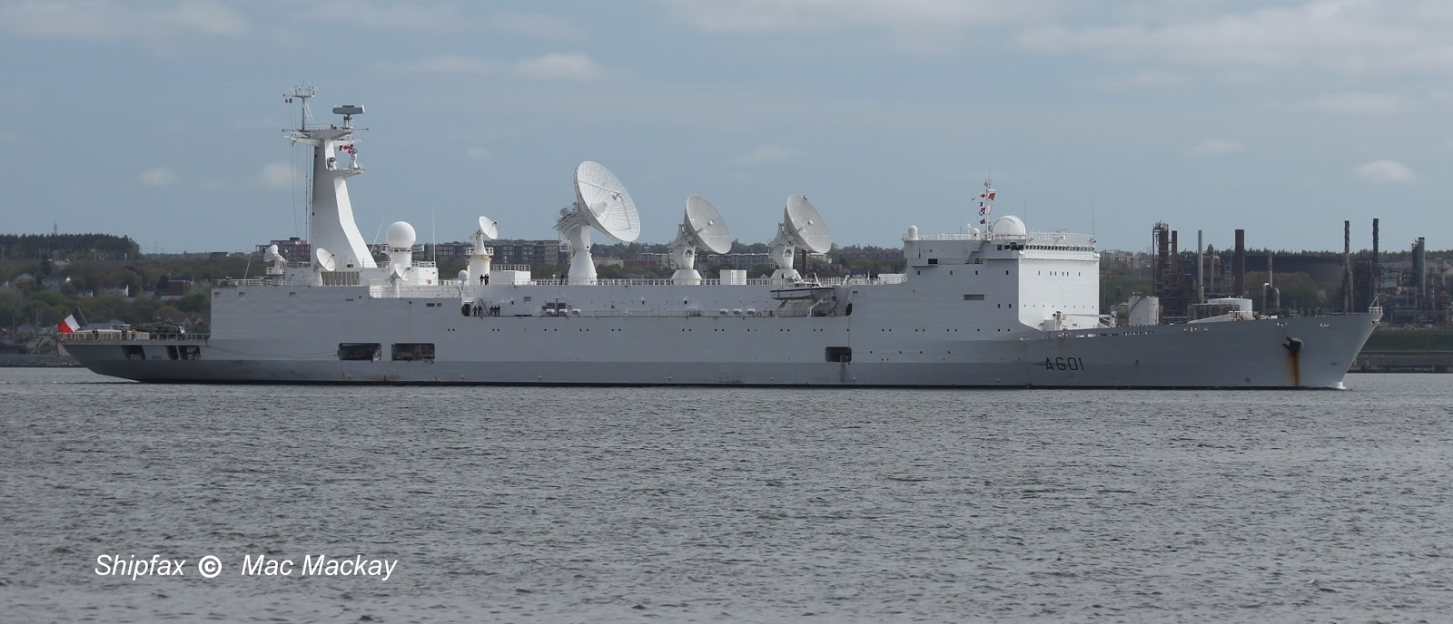 Shipfax: White ships - FS Monge and Pacific Princess