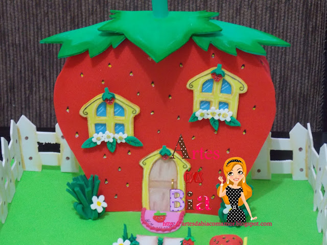 Casa da Moranguinho com molde - Artes e Mimos Diy