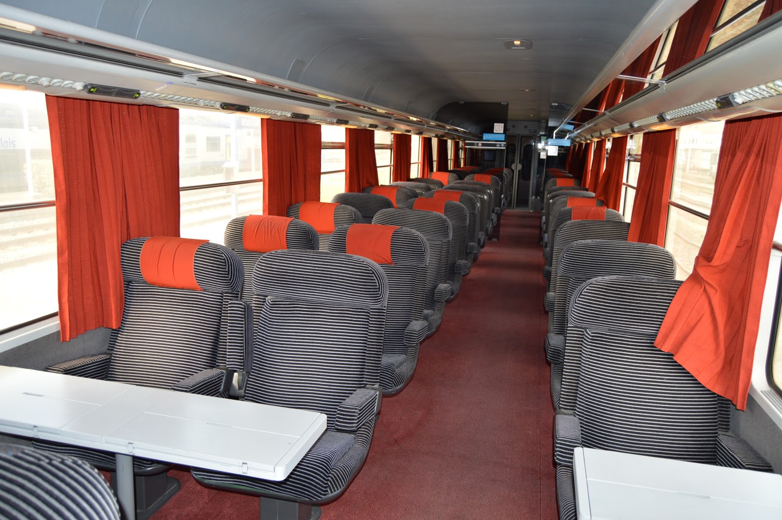 LA PASSION DU TRAIN: Intercités , à l'intérieur avant que ce ne soit ...