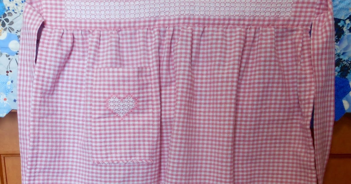 Hokkaido Kudasai: Friday Finish - Chicken Scratch Apron