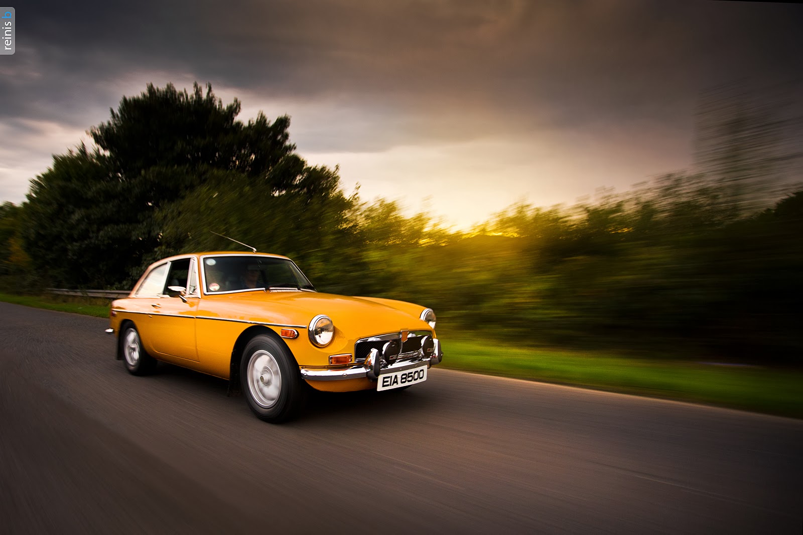 Reinis Babrovskis Photography: MG MGB GT