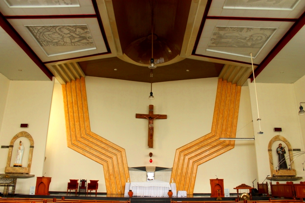 Fotografi Gereja Katolik di Indonesia: Gereja Katolik St. Paskalis ...