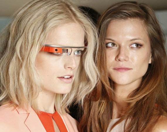 Fashion Studio Magazine: FASHION AND TECHNOLOGY (1)