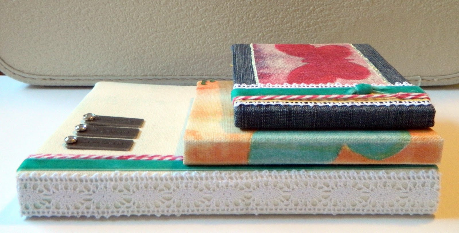 The Scrappy Tree: Stitched Notebooks Tutorial