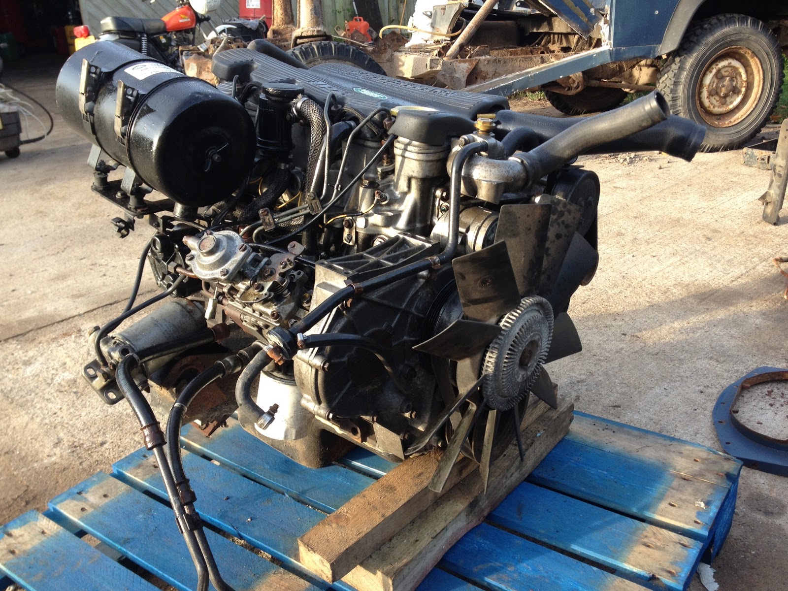 Laughs And Lashings: Land Rover Defender engine kits - 90/110 specific ...