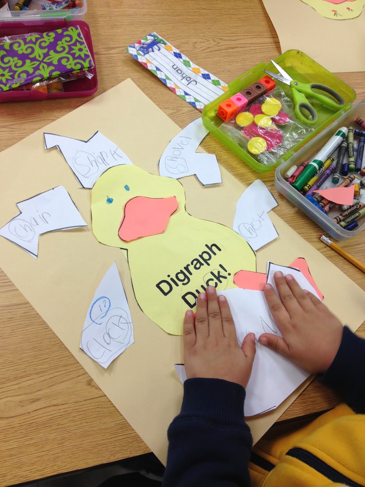 Crayons & Cuties In Kindergarten: Digraph DuCK is CraCKing From His SHell!
