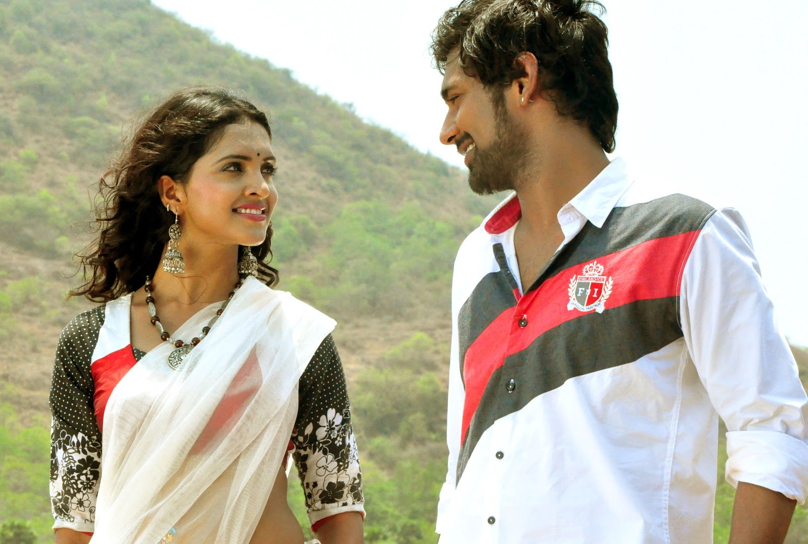Chammak Challo Stills | Tollywoodtv