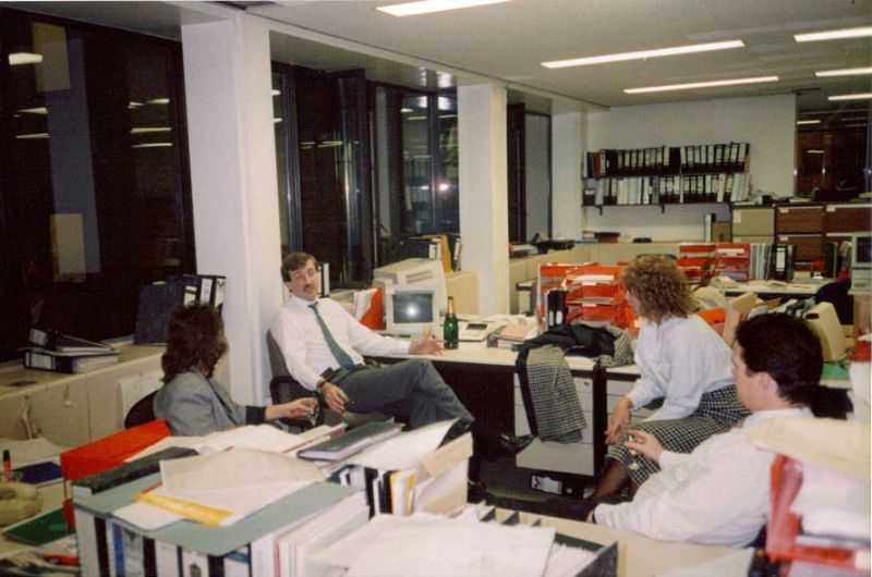 30 Cool Pics Show What the Office Life Looked Like in the 1980s ...