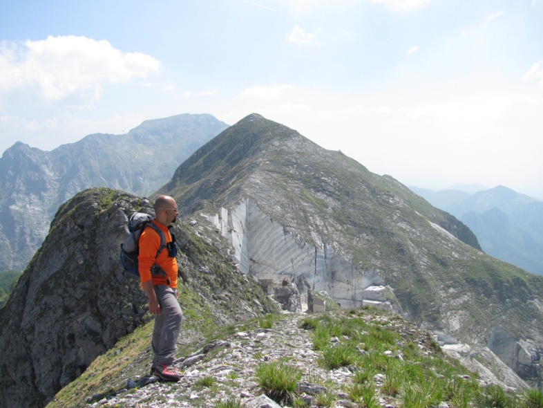 Escursionismo a 360°: Monte Corchia (dal crinale nord dell’anticima) EE
