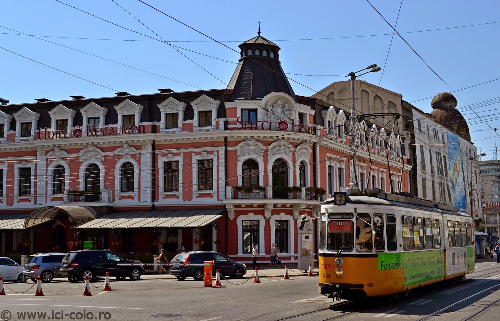 Ici-colo, prin Iași: de ce să te dedulcești la dulcele târg al Ieșilor ...