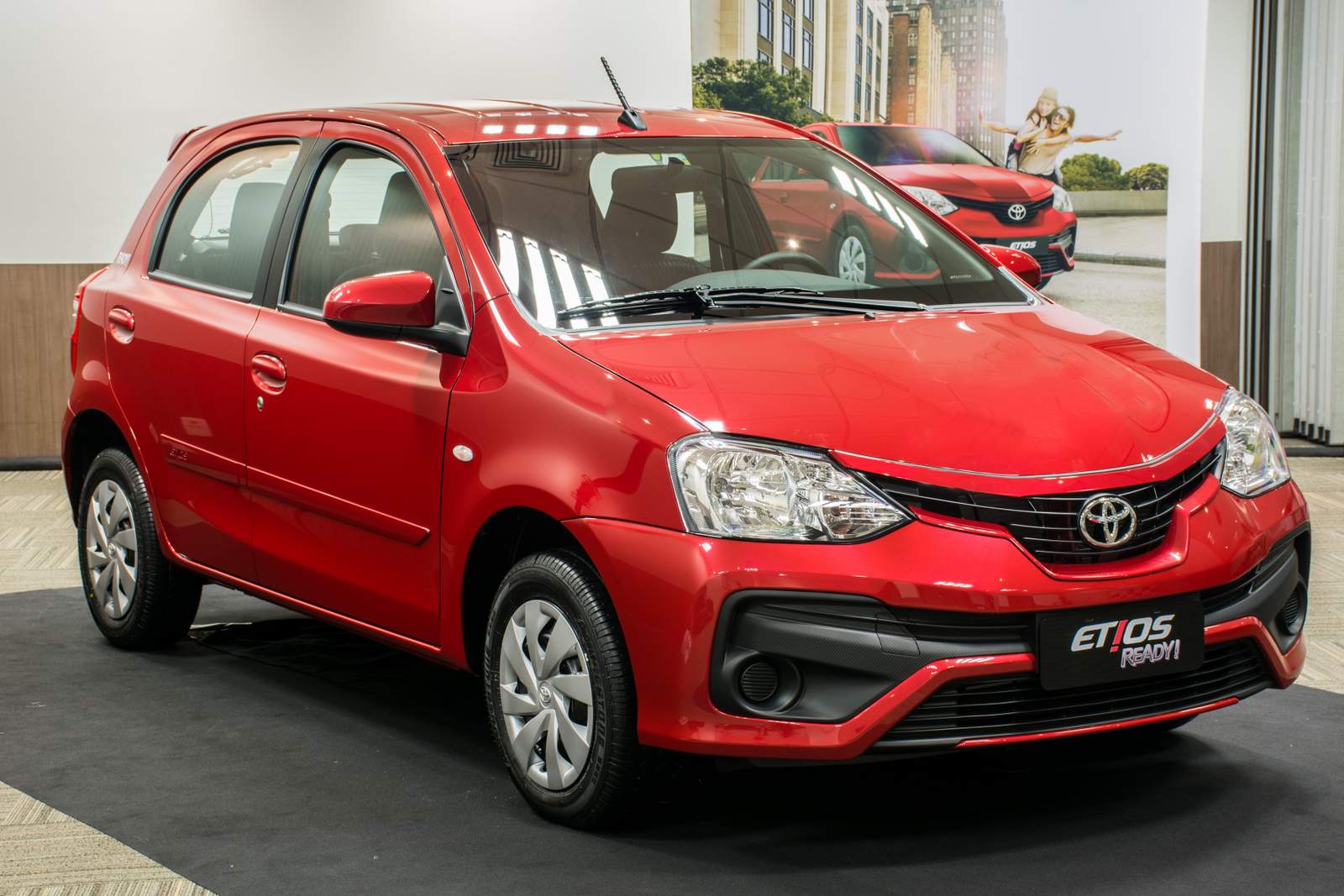 Toyota Etios Automático Ready 2017: preço, fotos e detalhes