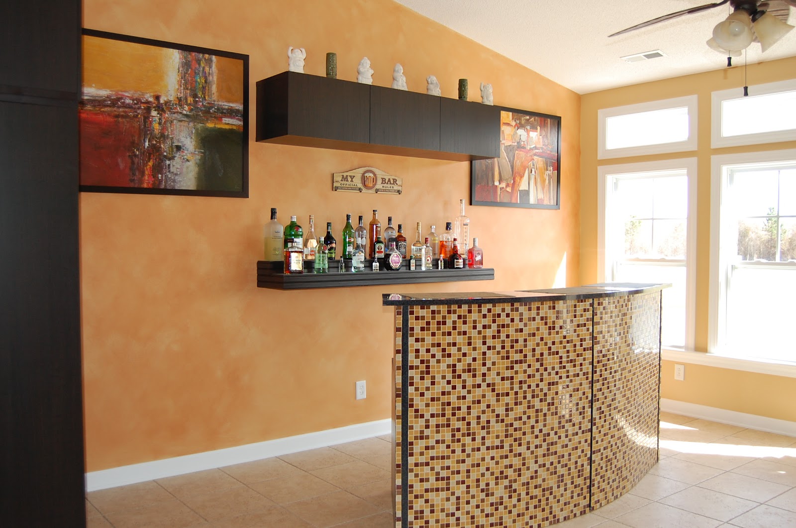 320 Esher Ct Berkshire Forest: Sunroom/Bar