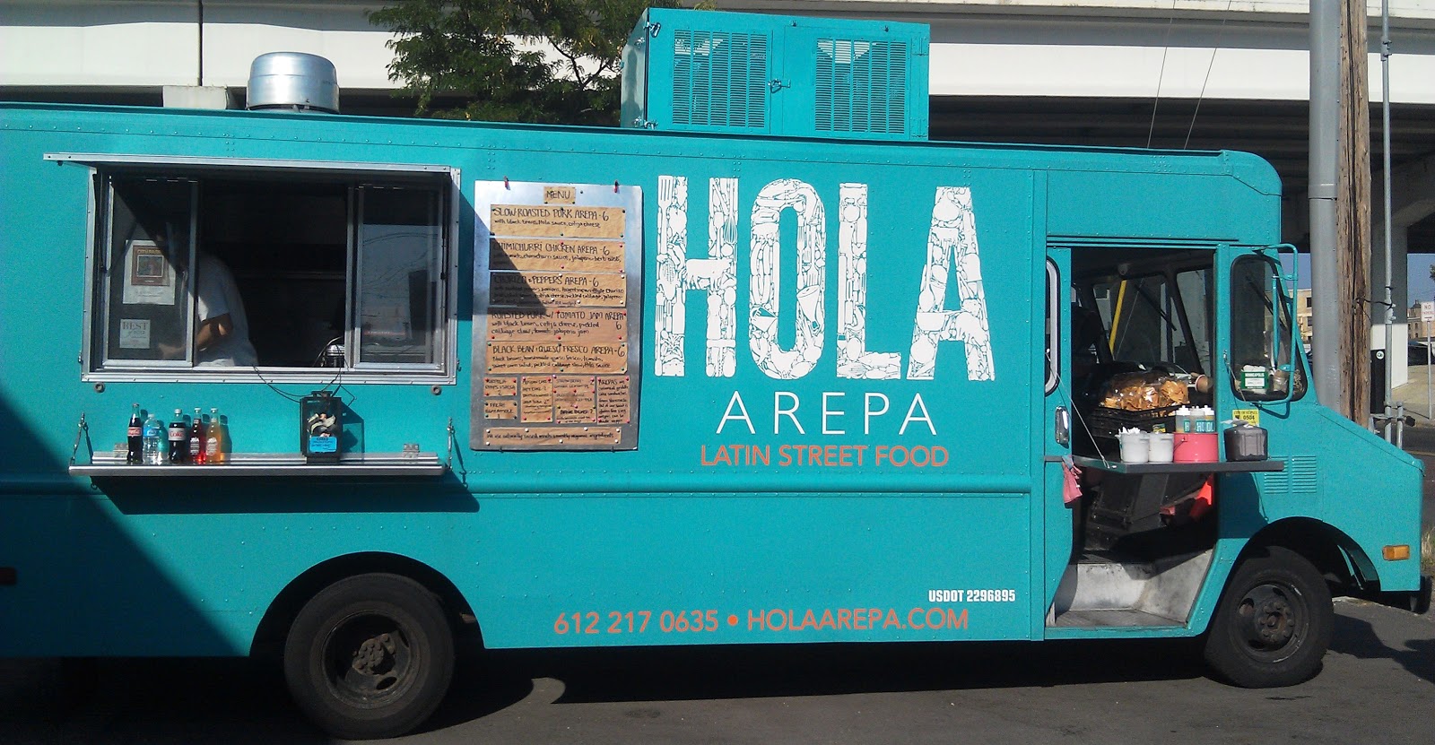 Dick's Good Eats: HOLA Arepa Food Truck = Yum!