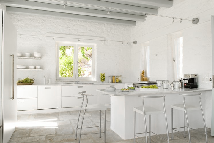 Hommie: Bright Greek whites