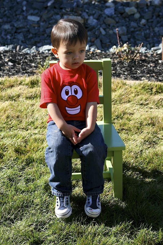 The Young Family: It's a Veggietales P-arrrrrr-ty!