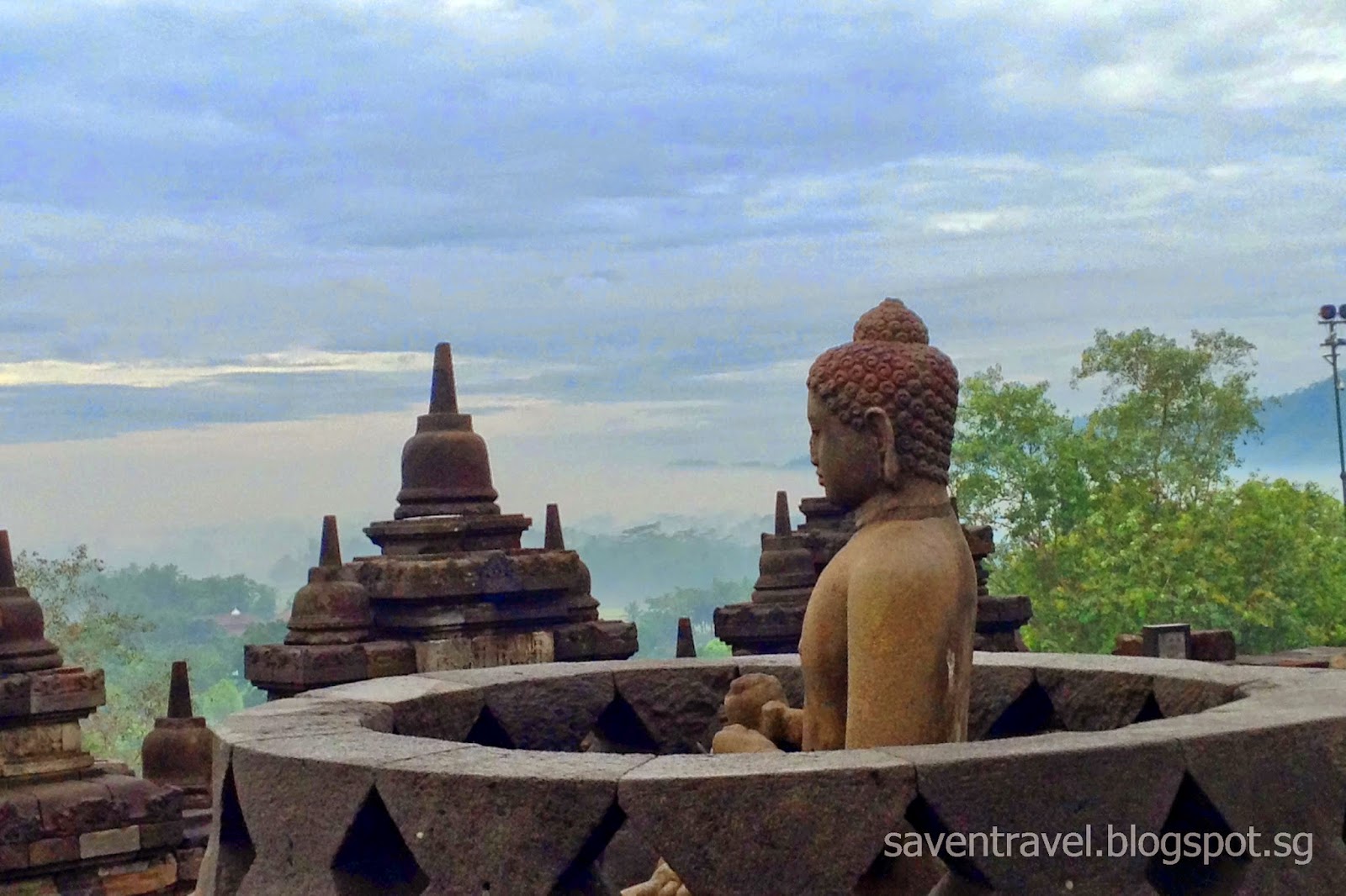 Save & Travel: Borobudur La Grande Temple