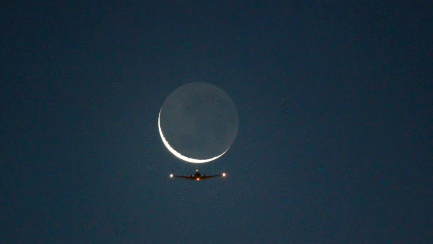 esplaobs: CRESCENT MOON AND AIRPLANE Taken by Leo Caldas on February 17 ...
