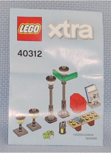 The Mobile Frame Garage: Review: 40312 Lego Xtra Streetlamps Polybag