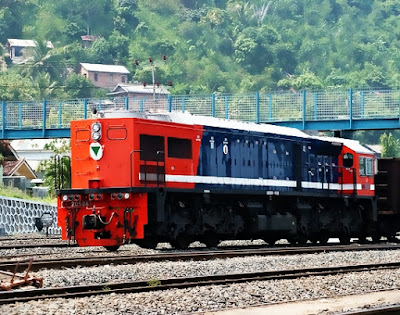 Jenis Lokomotif Kereta api Indonesia yang digunakan PT. KAI - motospes ...