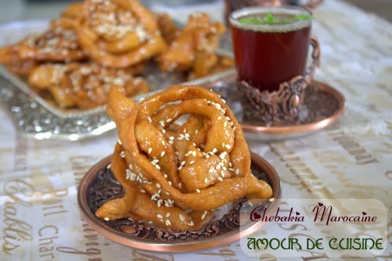 Chebakia marocaine ( Mkherka)