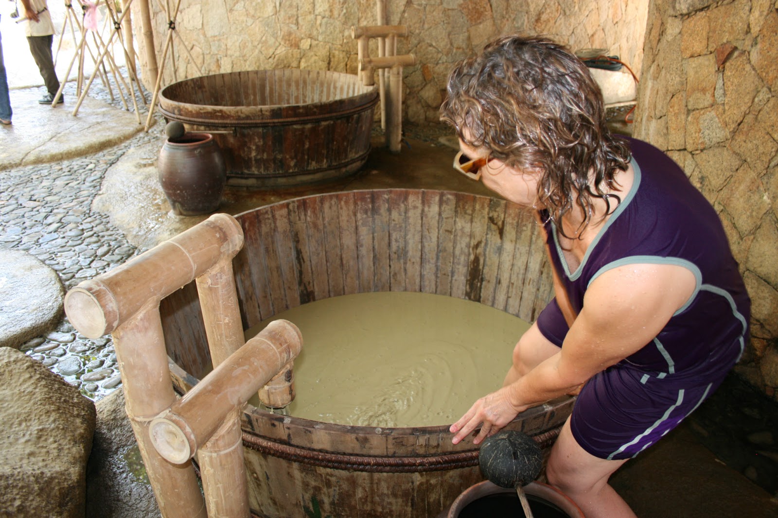 The Desperate Traveler: An ancient hot tub experience