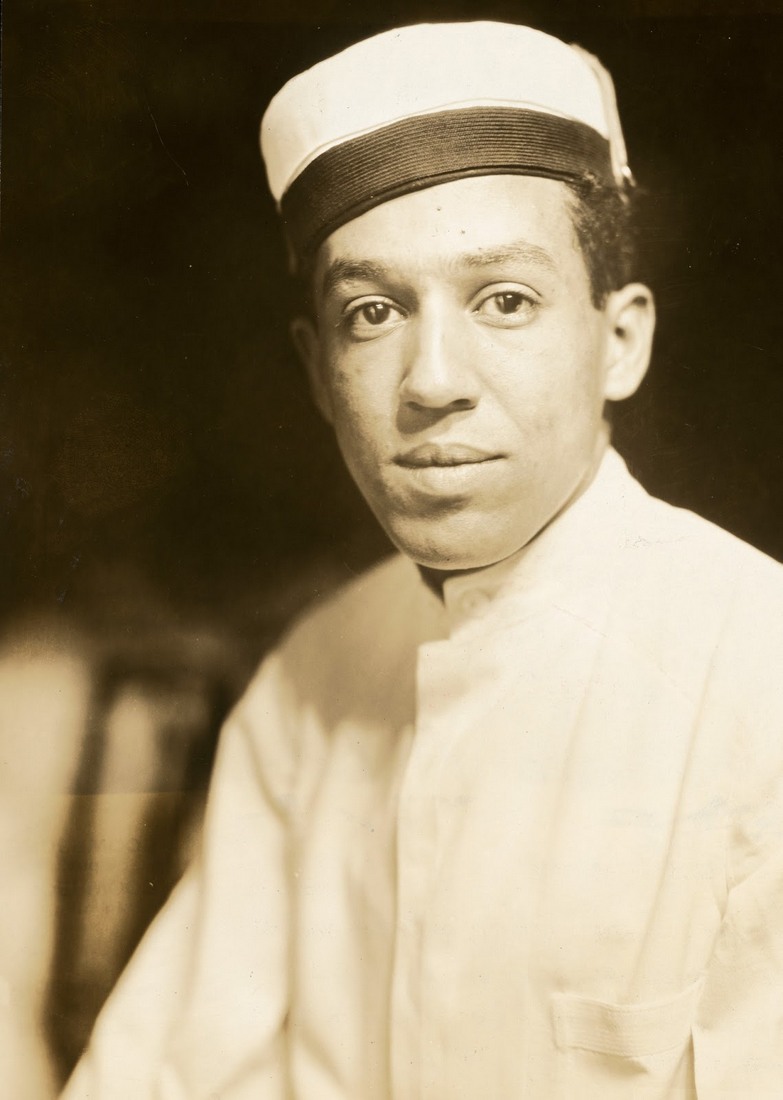 solitary dog sculptor: Poetry: Langston Hughes - Dream Variations - The ...