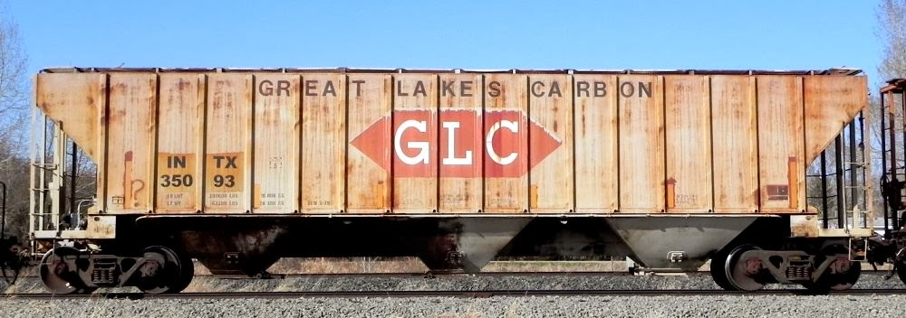 Trackside Treasure: Great Lakes Carbon Covered Hoppers