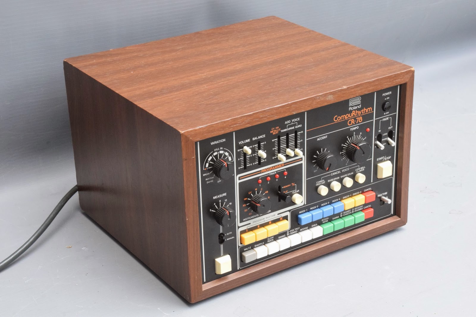 JonDent - Exploring Electronic Music: Roland CR-78