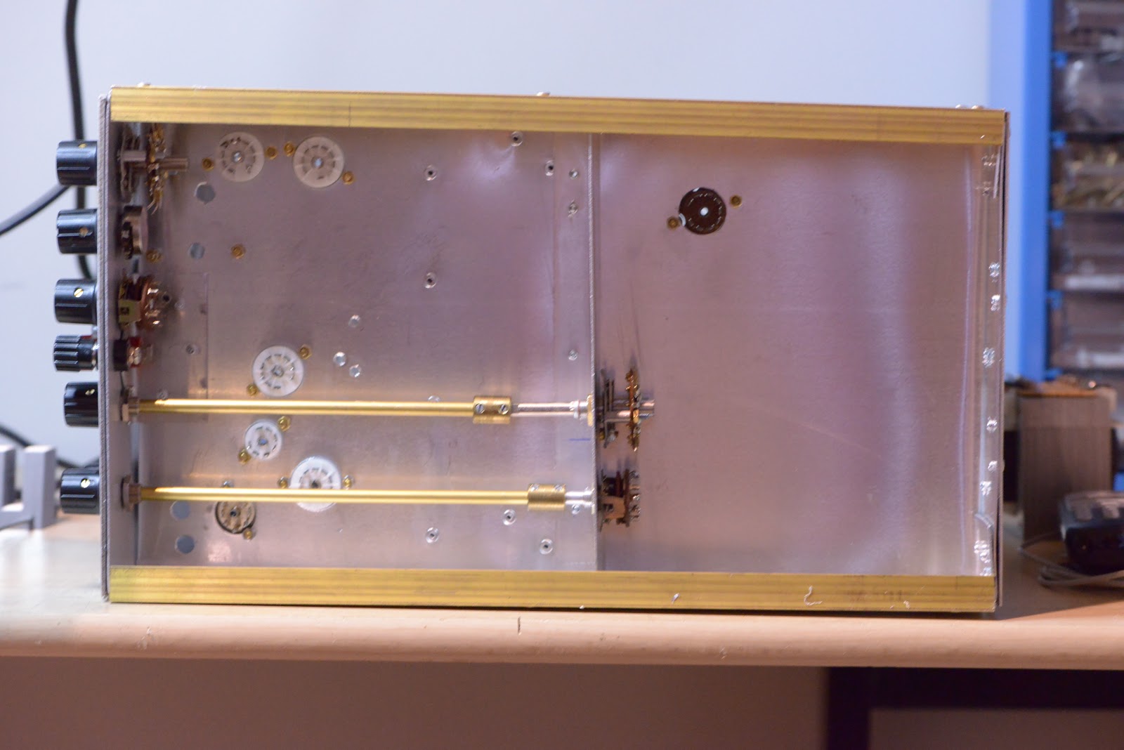 PD3WMZ - ON2WMZ: Constructing oscilloscoop wobbulator frequency curve ...
