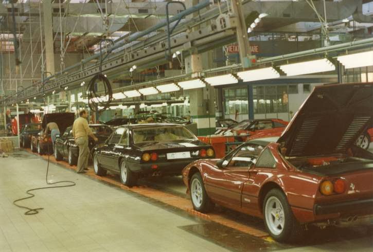 Ferrari 400: Back to the future: Ferrari factory and assembly line