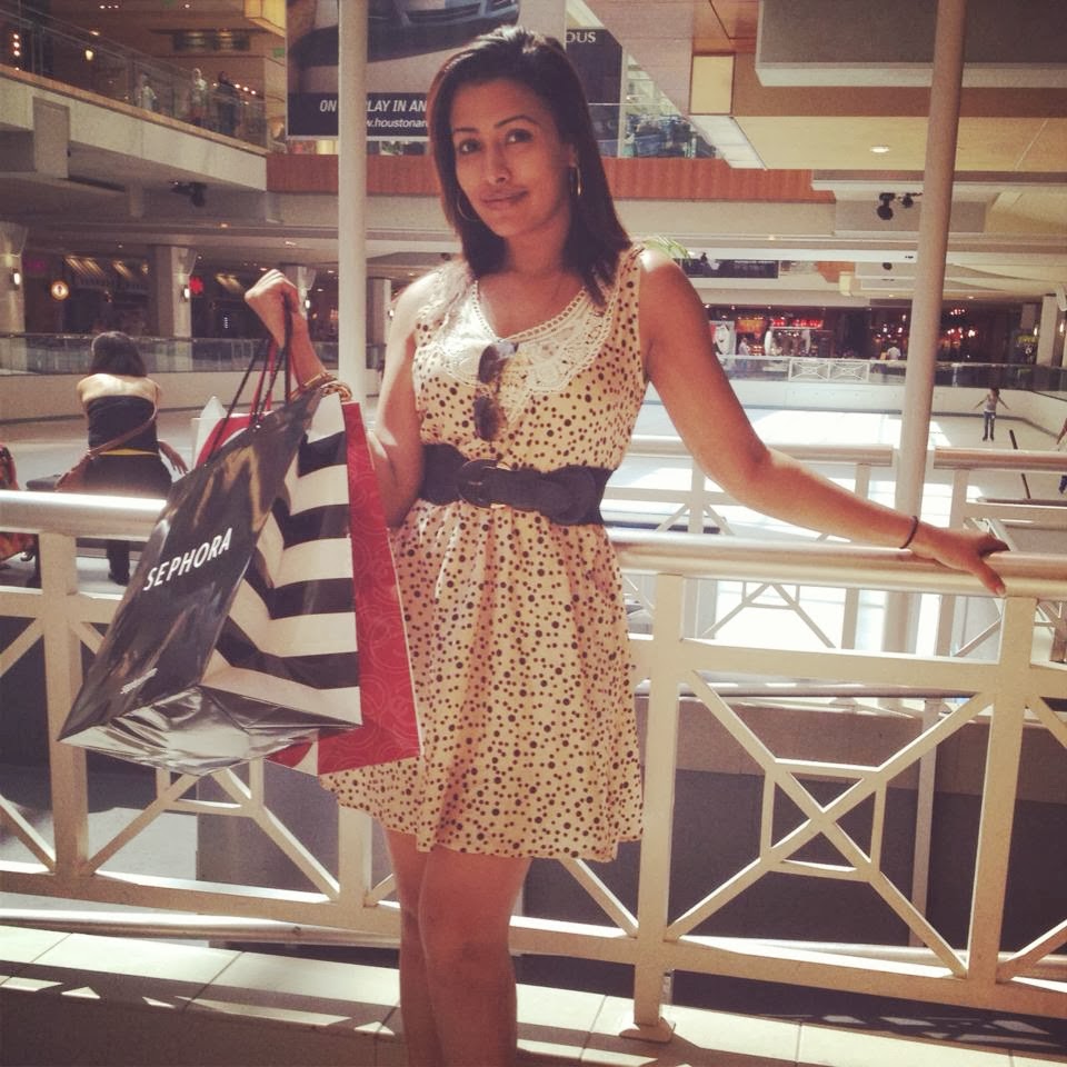 33000lk photo s: model Nadee Kumarasinghe photo collection