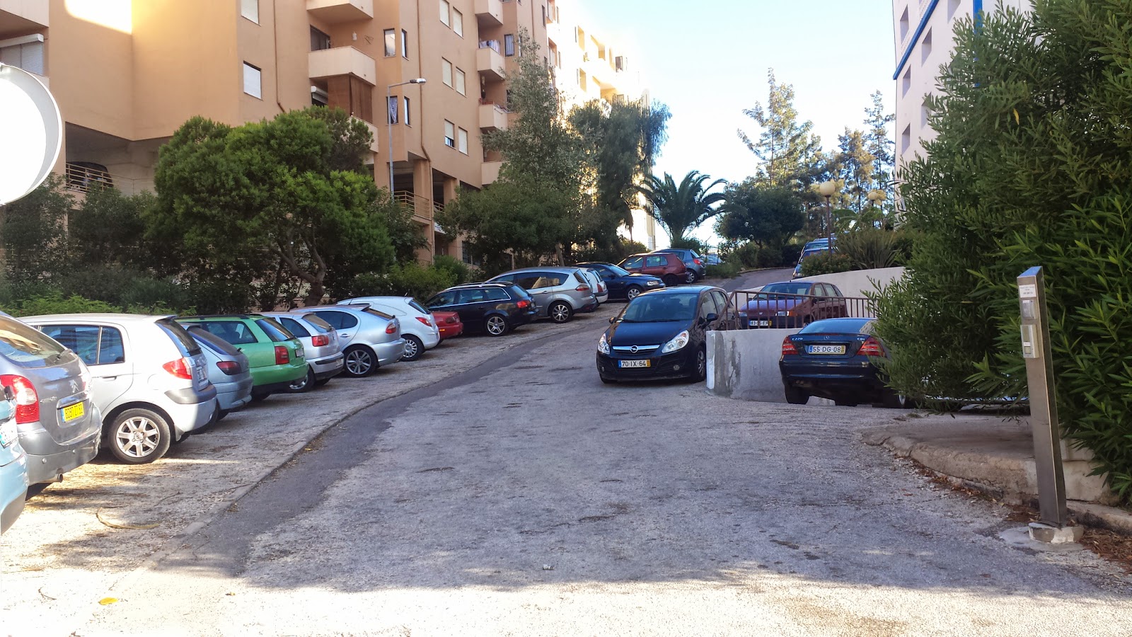 Clube Praia da Rocha III: OCUPAÇÂO E ELEVADORES