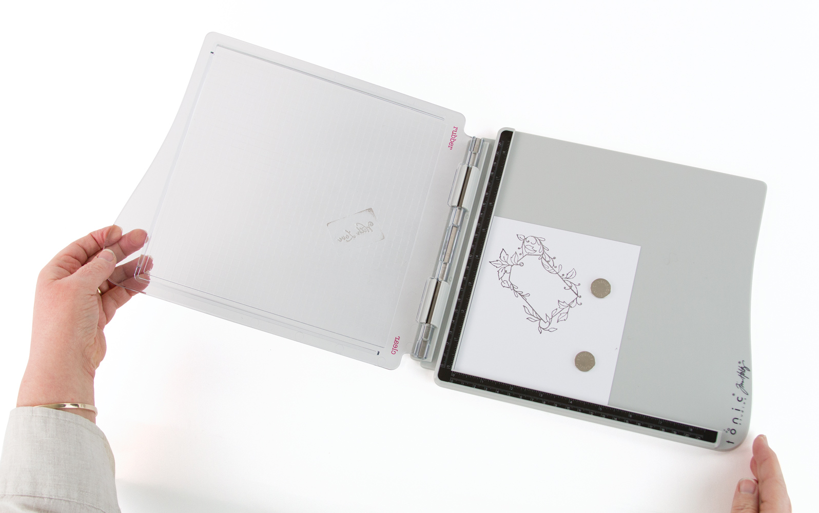 YourHobbyMarket : Tim Holtz Tonic Craft STAMP PLATFORM 1708E