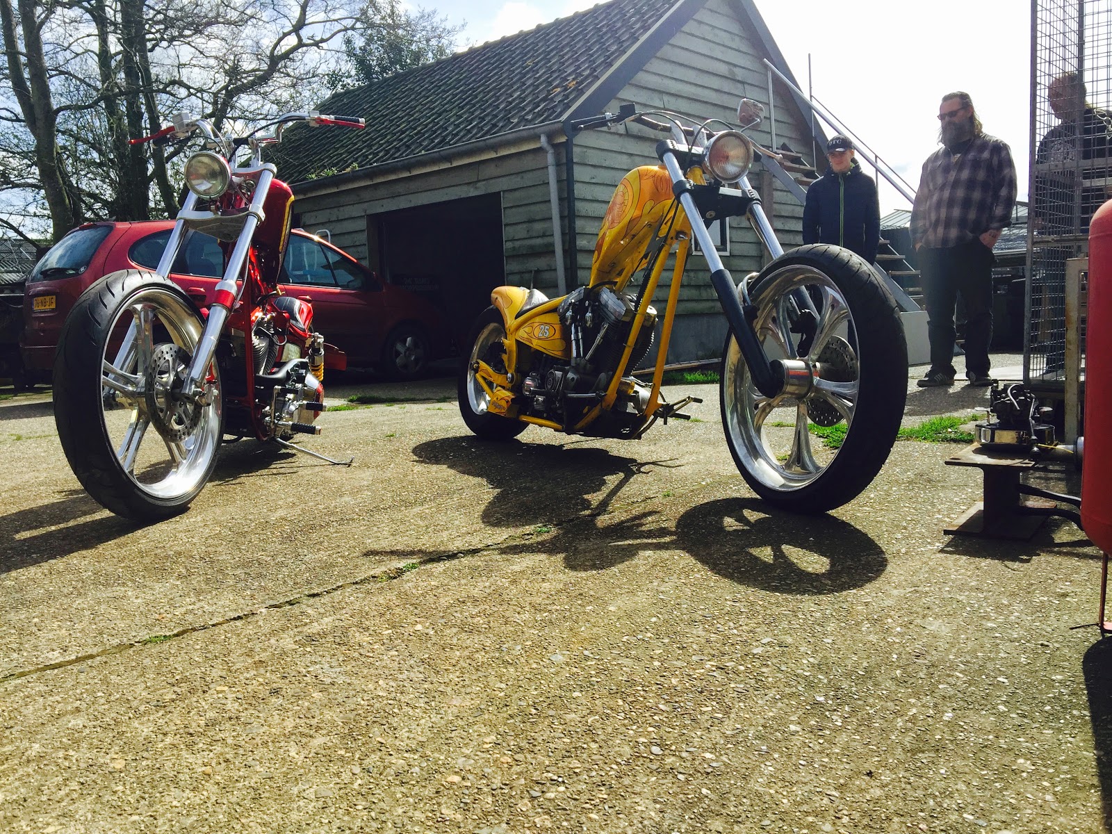 High-Chapparal : Ed his first time to test is d'r pepper bike