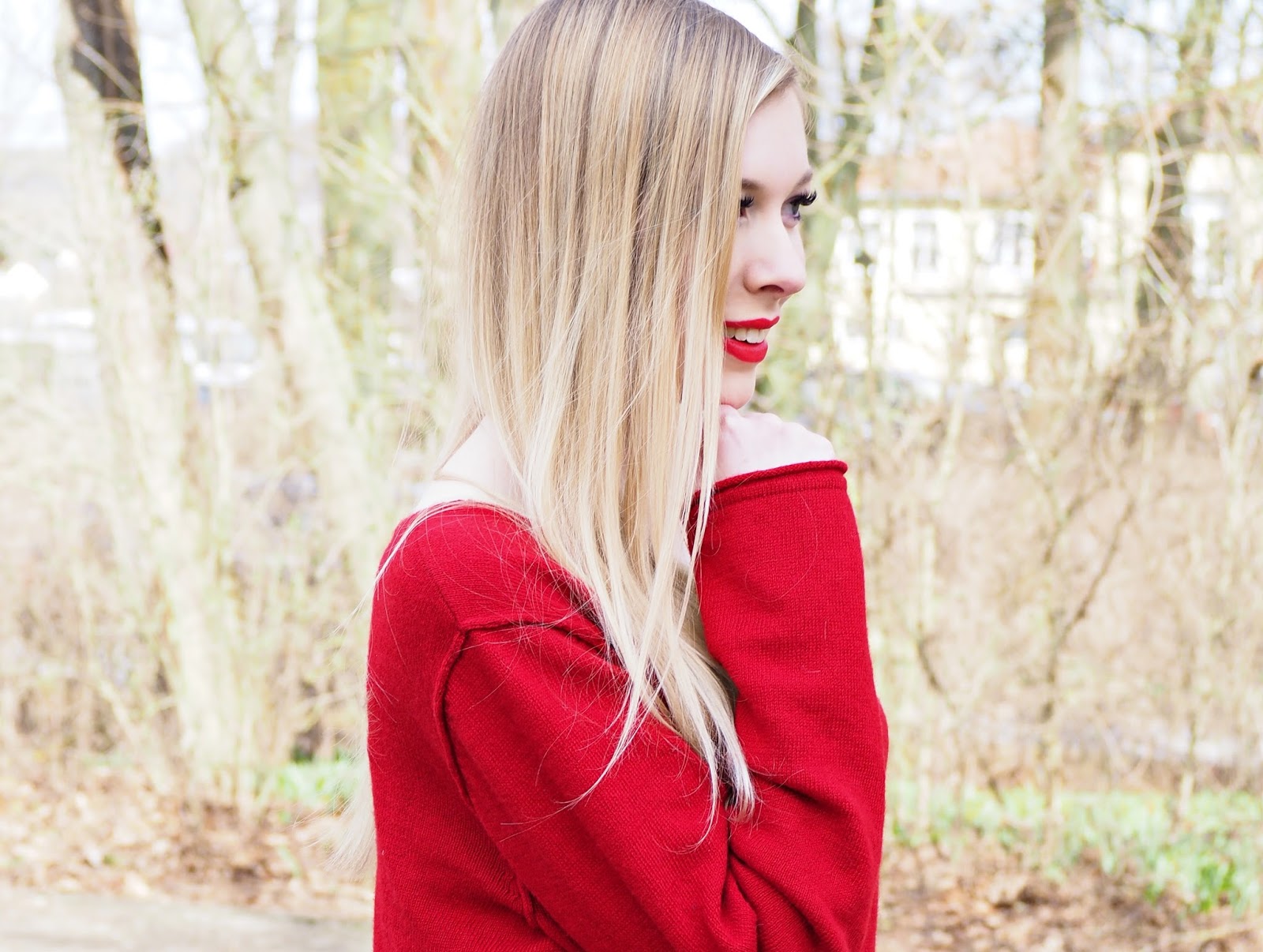 [OOTD] Red Oversized Knit - SellysSecrets - Modeblog, Travelblog ...