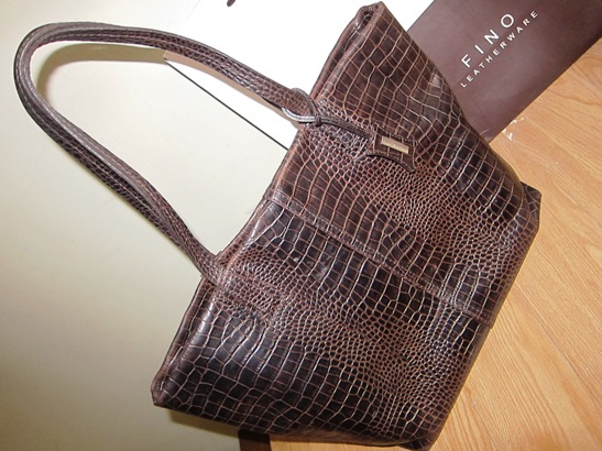 Traversing a Less Traveled Road: Fino Leatherware Midtown Spring Tote