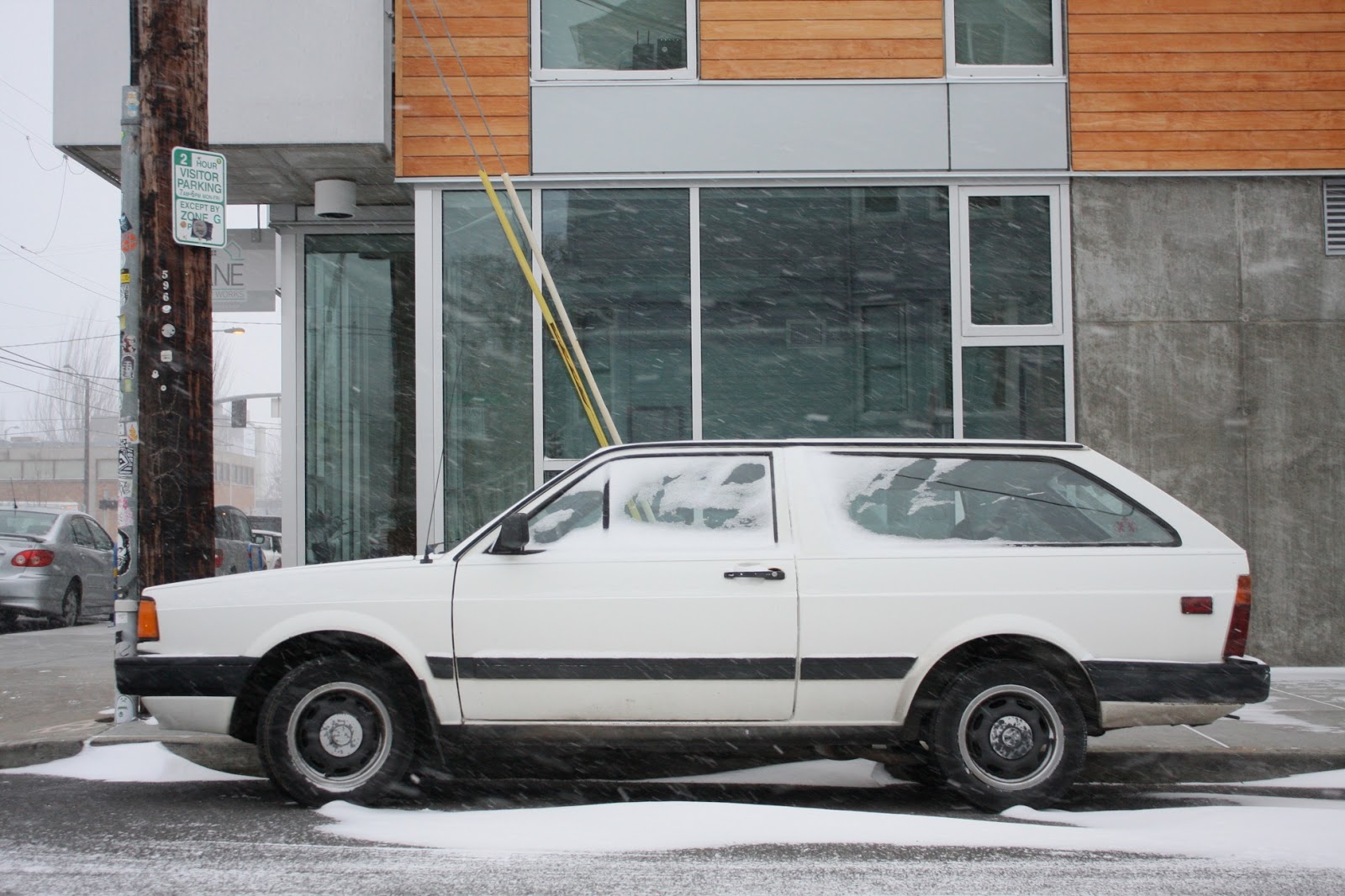 OLD PARKED CARS.: 1988 Volkswagen Fox wagon.