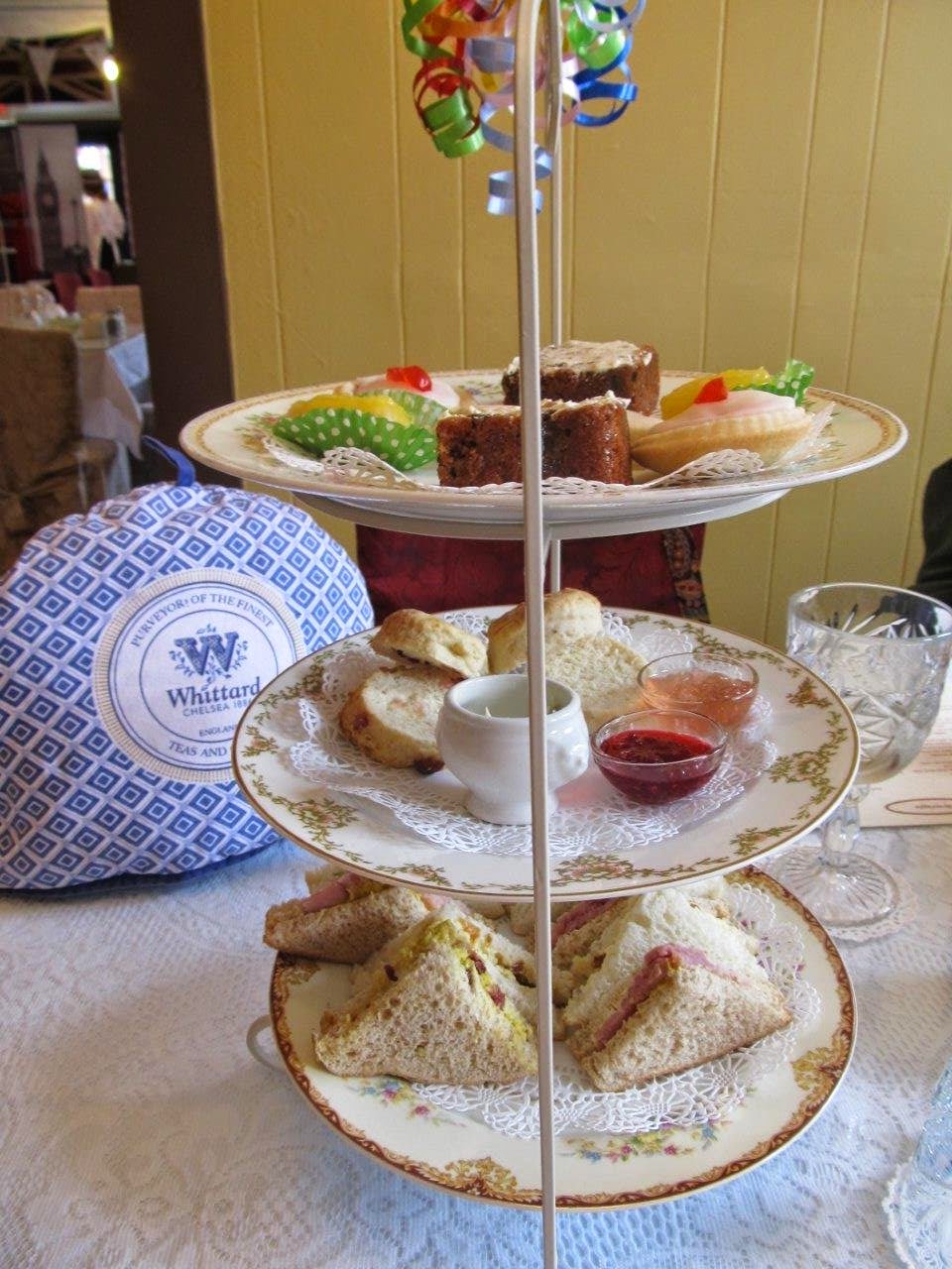 The Nest at Finch Rest: Tea Time - English Tea House Style