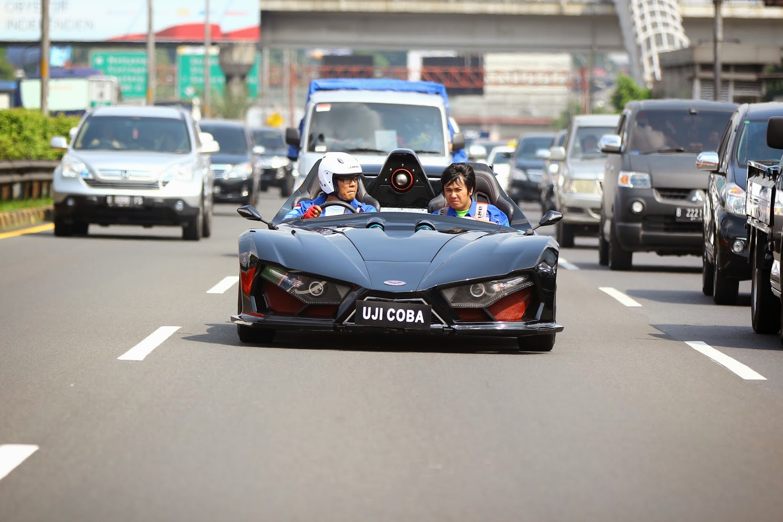 Zona "Super Cars" : Lowo Ireng The Cars of Indonesian Made (By ITS ...