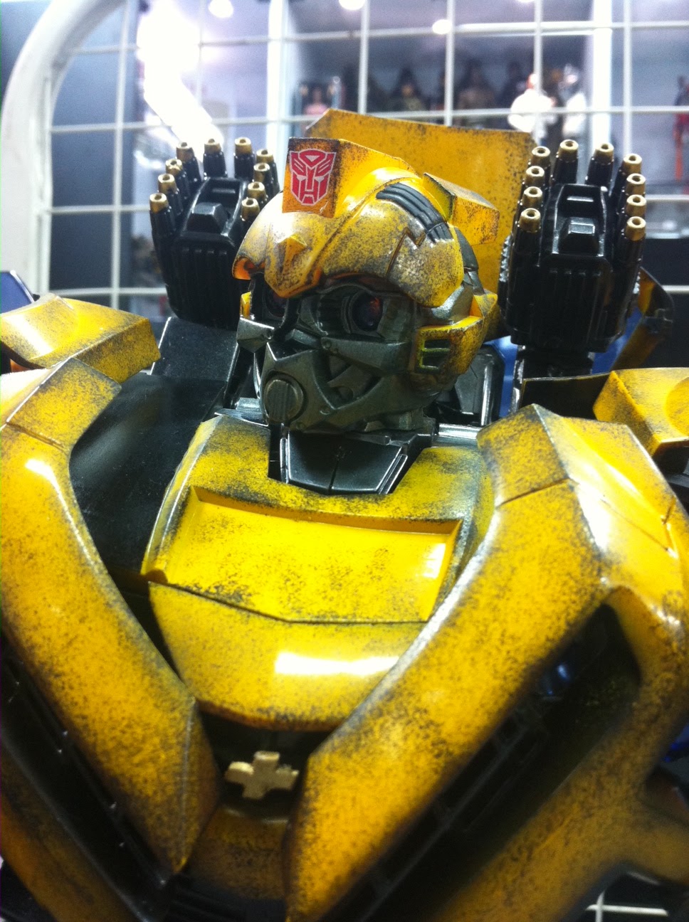 FORTY42: Custom paint job on Bumblebee