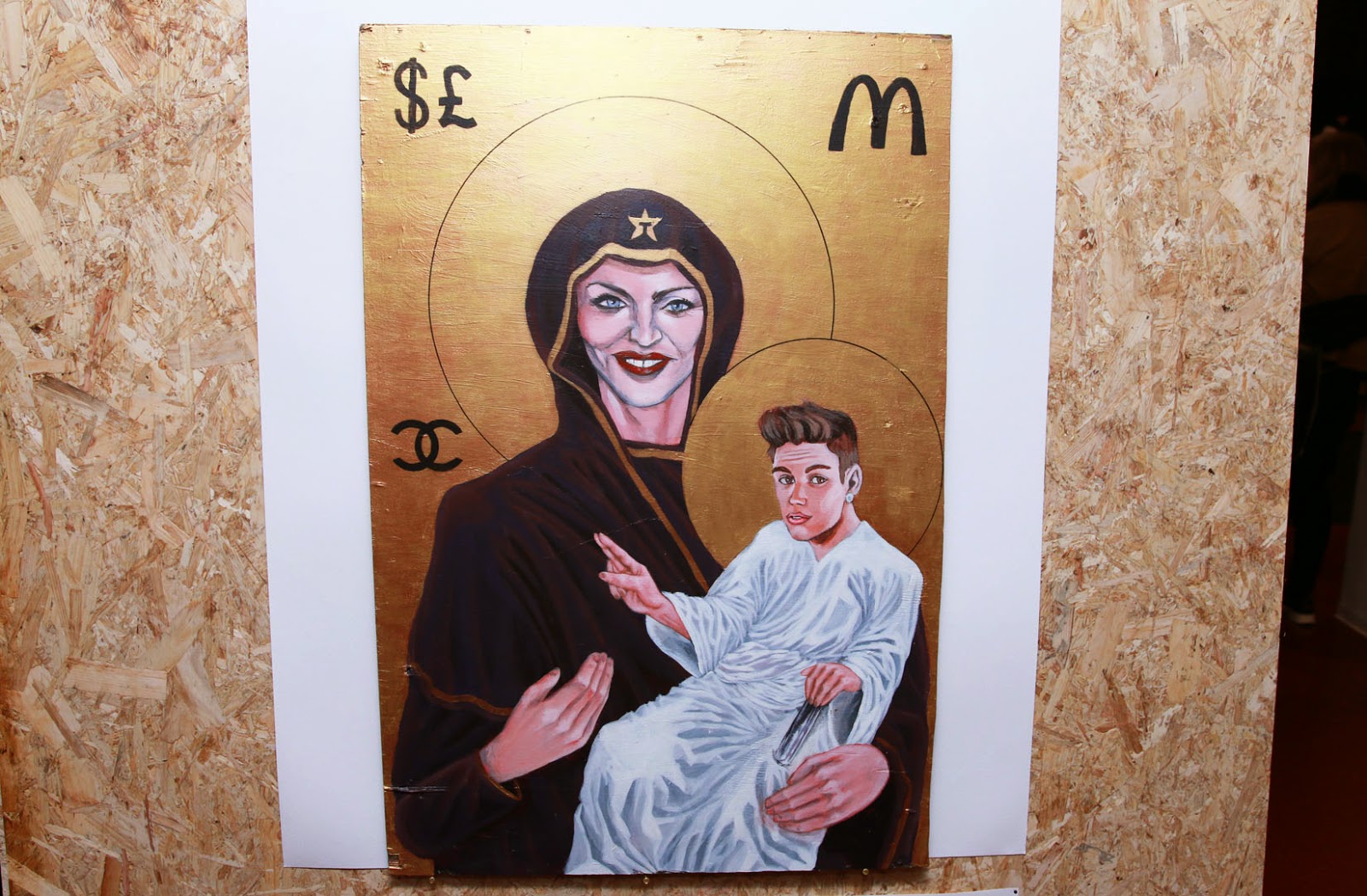 FASHION IN OSLO: HiOA student show: The edge of future