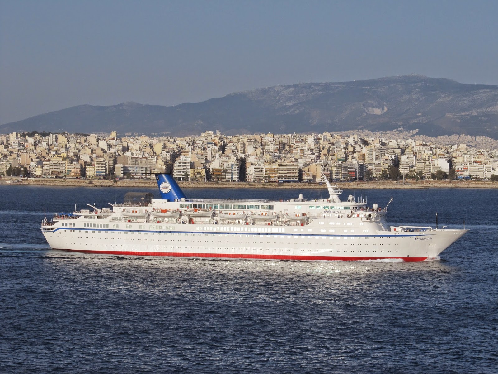 Sergio@Cruises: Golden IRIS da Mano Cruises