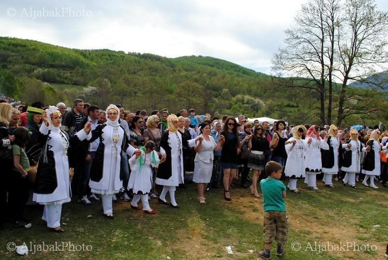 AljabakPhoto: Gorani Muslims celebrate Orthodox St George's Day - Kosovo