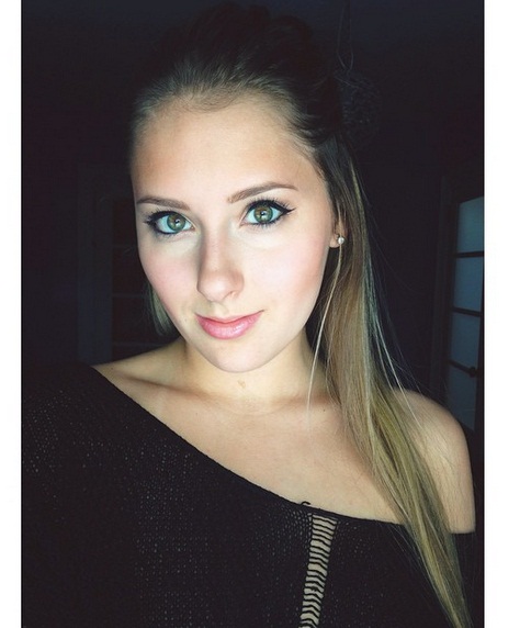 Instagram model claire abbott - rillyshe