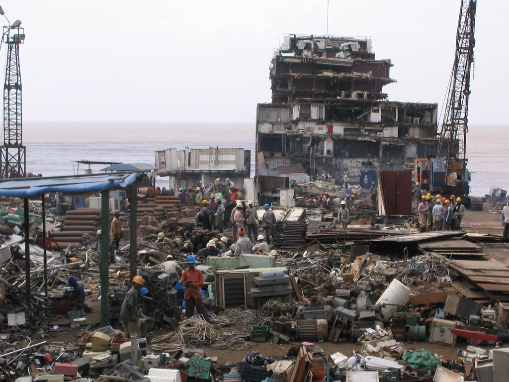Camisas e Manias: O Inferno de Alang