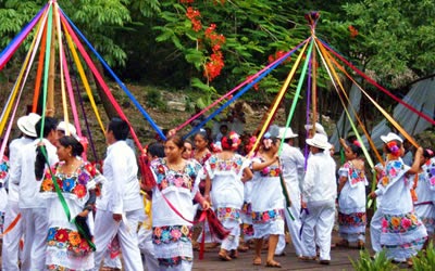 MAYAS: COSTUMBRES Y FIESTAS TRADICIONALES DE LOS MAYAS
