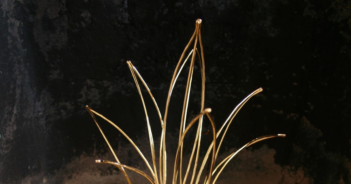 Cathy Miles: The pineapple