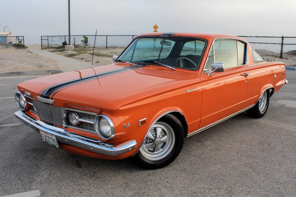 10k: Mopar Fastback: 1965 Plymouth Barracuda V8 318ci - DailyTurismo